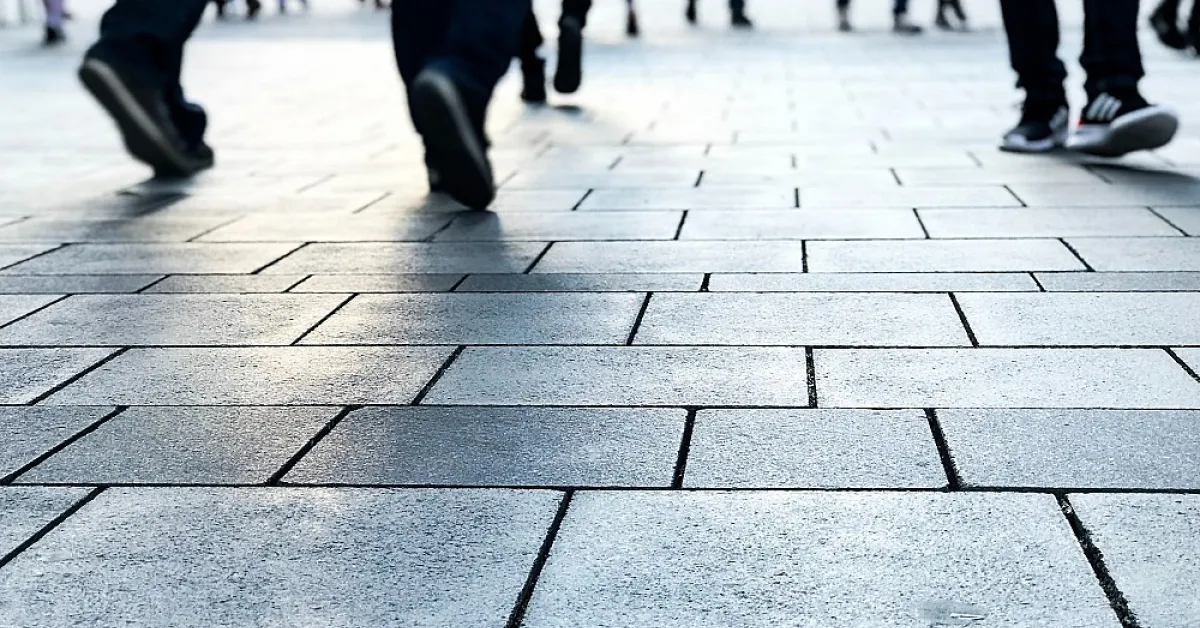 Understanding the role of a runner: job description and work